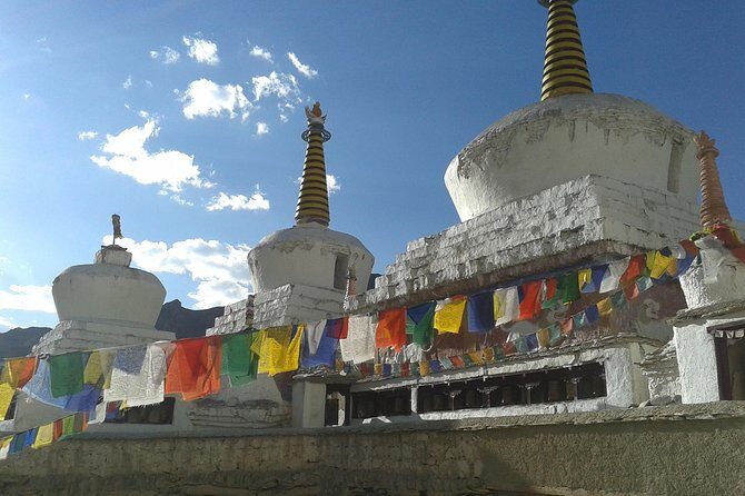 Paradise On Earth - Ladakh And Kashmir (All Inclusive with local flights) - FAQ