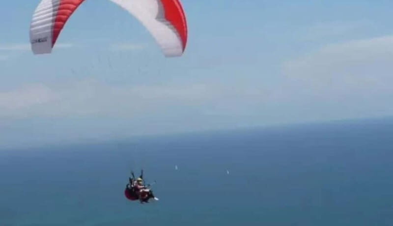 Paragliding adventure in Santa Pola from Alicante, including pick-up in a van. - Transportation and Timing