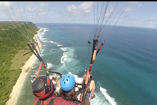Paragliding Bali at Uluwatu Cliff with Photos/Videos - An Introduction to Uluwatu Paragliding