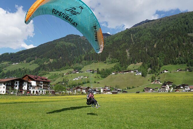 Paragliding experience in Fulpmes in the Stubai Valley - Authentic Experiences Speak Volumes