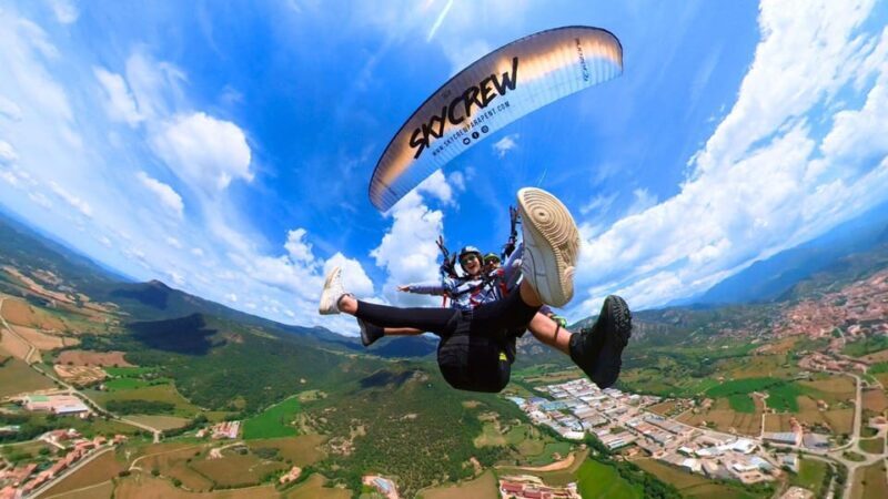 Paragliding: Experience the magic of flying near Barcelona. Report included - Discovering the Flight: What to Expect