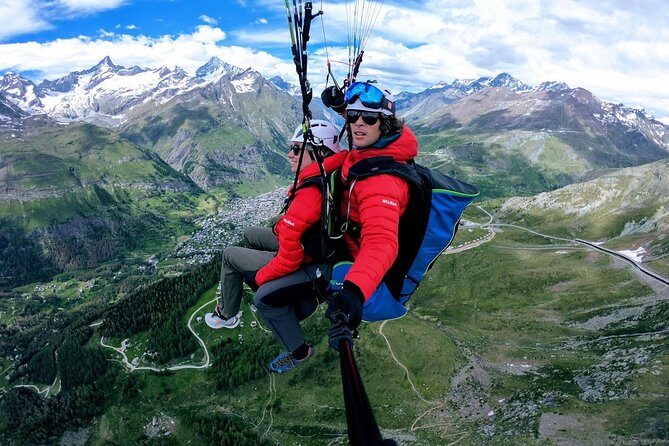 Paragliding mountain flight - Who Will Love This Tour?