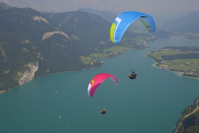 Paragliding tandem flight in St. Gilgen on Lake Wolfgang - A Scenic Ascent to New Heights
