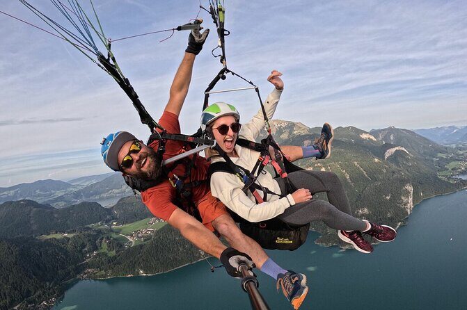 Paragliding tandem flight in St. Gilgen on Lake Wolfgang - Who Would Love This Experience?