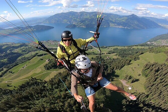 Paragliding Tandem in Switzerland - Introduction: Why Consider This Paragliding Tour?