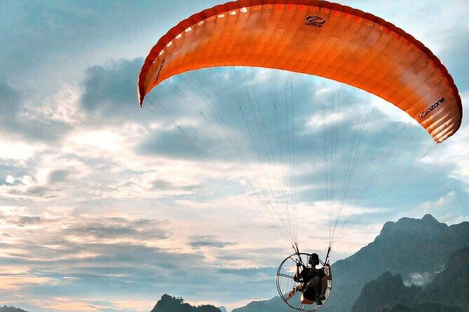 Paramotoring in Vang Vieng - What to Expect From the Tour