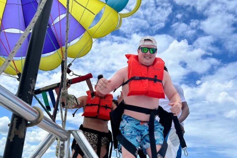 parasailing: experience in Montego Bay - What Is It Like to Parasail in Montego Bay?