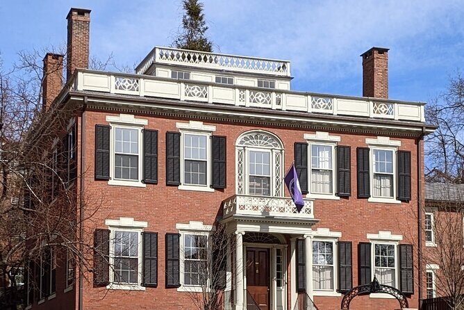 Parasols and Pocket Watches: A History Tour - The Architectural Marvels and Their Stories