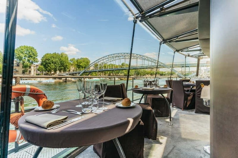 Paris: 2-Hour River Seine Lunch Cruise with 3-course-menu - Dining Experience: A Gourmet Lunch on the Water
