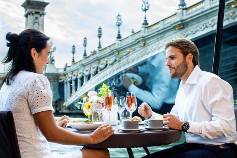 Paris: 3-Course-Dinner Cruise with Wine on the Seine River - Key Points