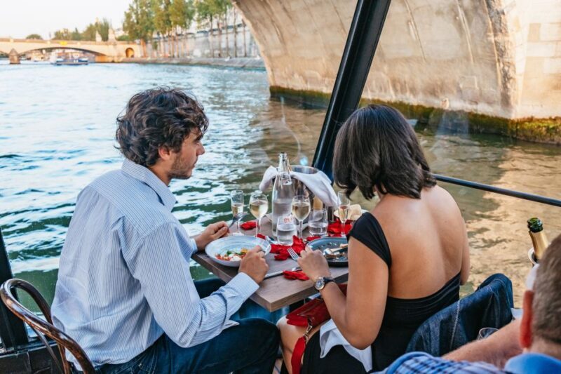 Paris : 3-Course Gourmet Dinner Cruise on Seine River - Exploring the Paris Seine Dinner Cruise: A Detailed Look