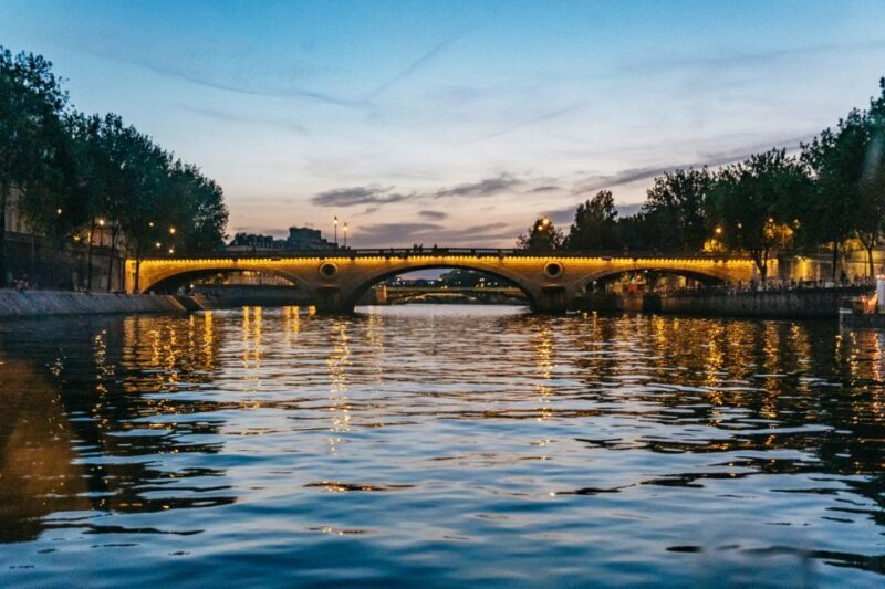 Paris : 3-Course Gourmet Dinner Cruise on Seine River - What to Expect in Terms of Logistics