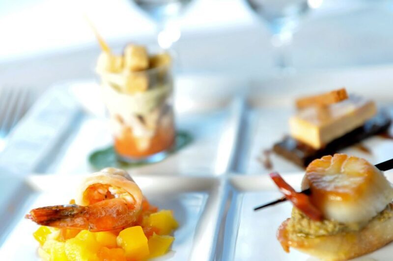 Paris: 3-Course Lunch Cruise on the River Seine - Is This Tour for You?