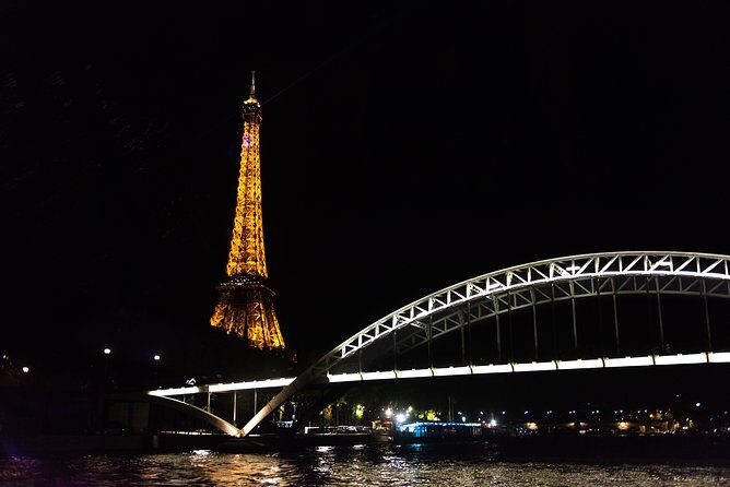 Paris 3-Courses Gourmet Dinner Seine River Cruise with Champagne - Timing and Group Size