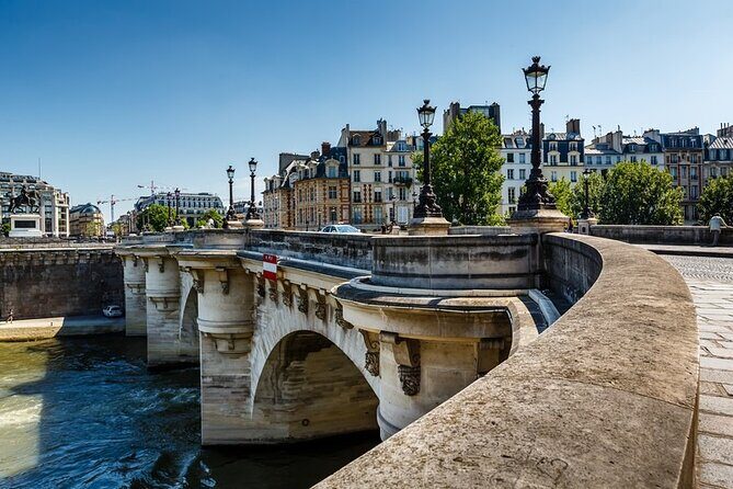 Paris Airport Transfer: Paris to Paris Airport CDG by Luxury Van - Pricing and Value