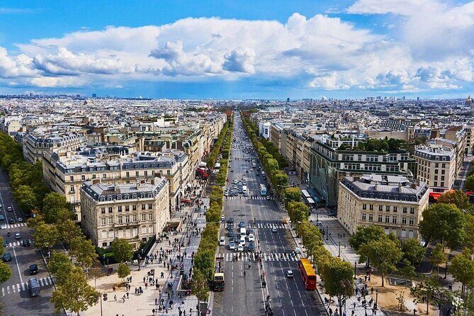 Paris Airport Transfer: Paris to Paris Airport CDG by Luxury Van - FAQs