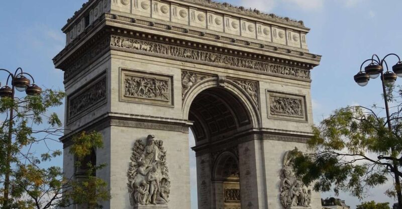 Paris: Arc de Triomphe Private guided tour + rooftop ticket - Who Would Enjoy This Tour Most?