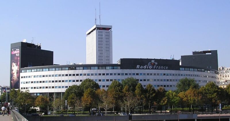 Paris: Beaugrenelle Modern Architecture Walking Tour - What to Expect During the Tour