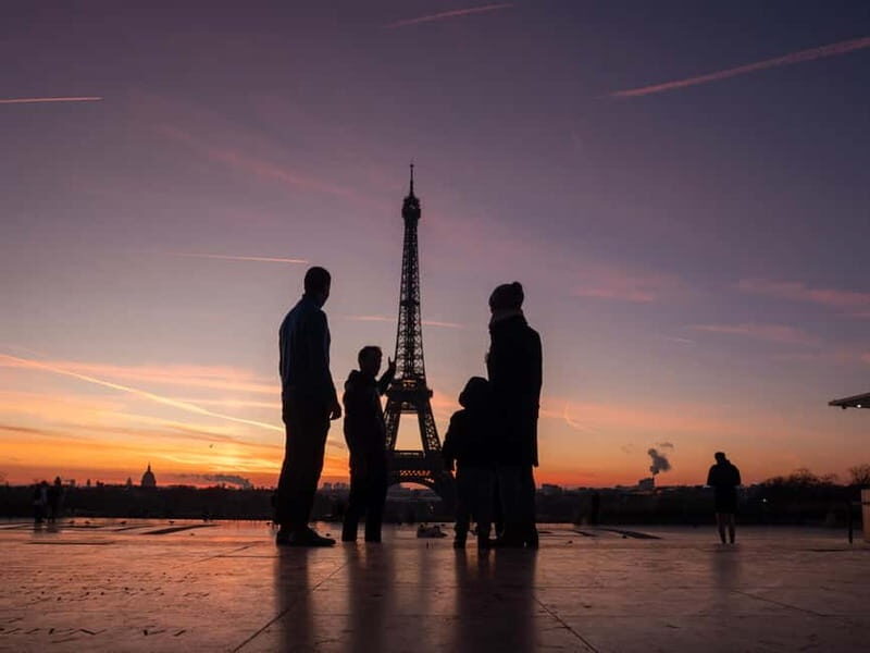 Paris Before the Crowds: Sunrise Walk & Breakfast - Key Points