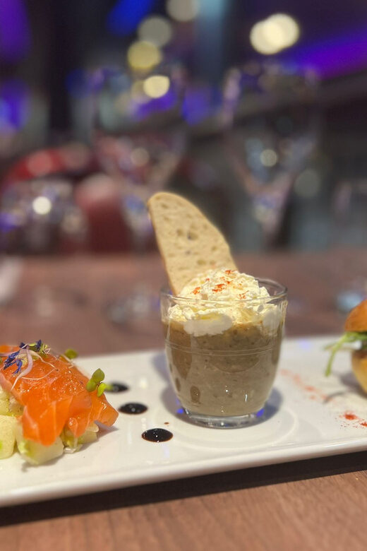 Paris : Bistronomic early dinner cruise - An In-Depth Look at the Paris Bistronomic Dinner Cruise