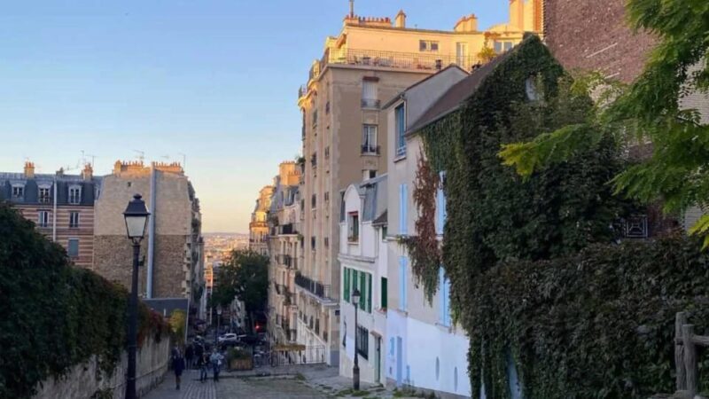 Paris: Bohemian tour of the Montmartre district - Key Points