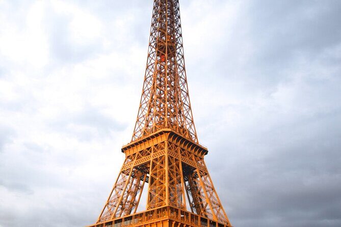 Paris by Night Private illumination Tour Hotel pickup - Frequently Asked Questions