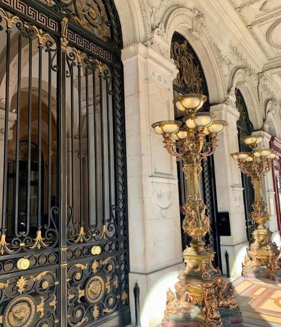 Paris: Centre City Walking Tour - Key Points