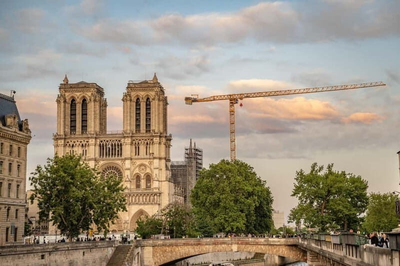 Paris: Centre Walking Tour with Notre Dame Reserved Access - Why You’ll Appreciate This Tour