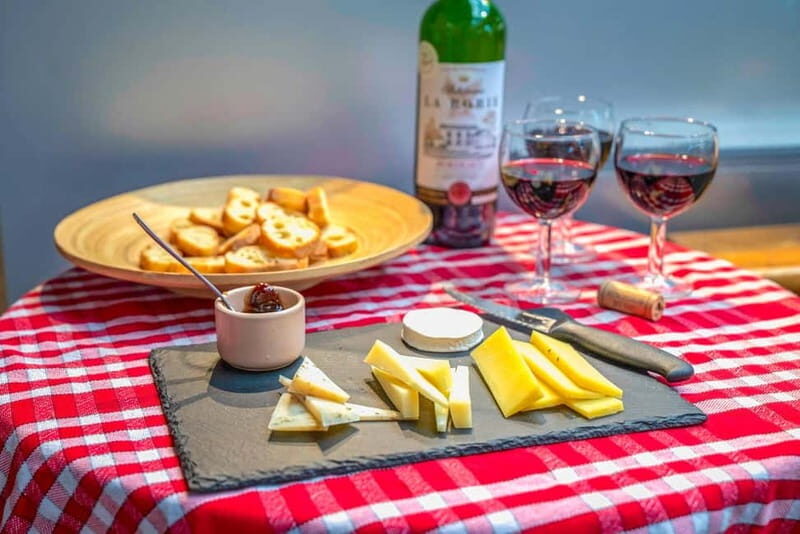 Paris: Champagne and Oysters Food Tour - An In-Depth Look at the Food Tour Experience