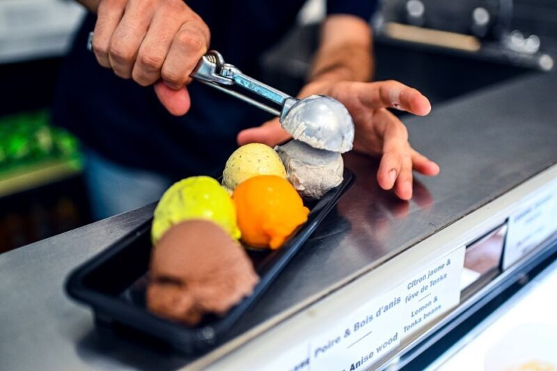 Paris: Chocolate and Pastry Tour with Tastings - Key Points