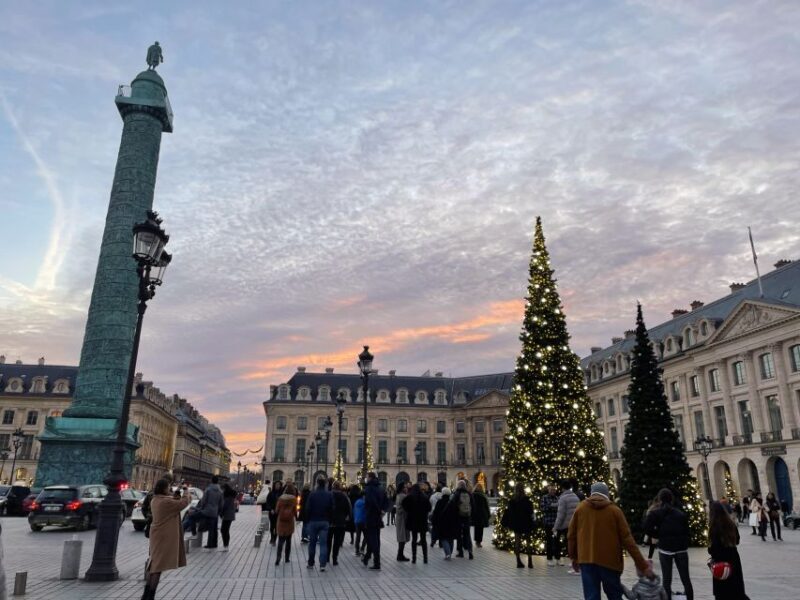 Paris Christmas Lights Walking Tour with Local Guide - A Detailed Look at the Tour Experience