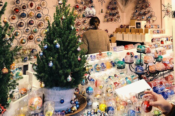 Paris Christmas Market & Chocolate Private Tour with Local Guide - Practical Details and Tips