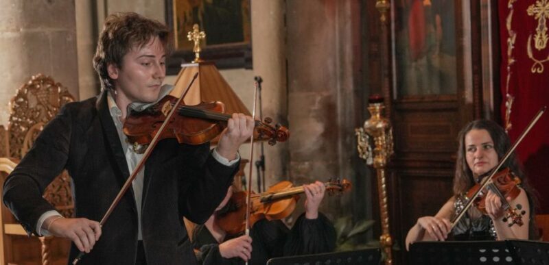Paris: Classical Music Concert in Saint-Julien-le-Pauvre - The Atmosphere and Extra Touches
