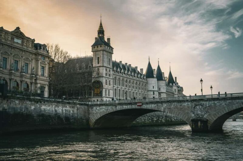Paris: Complete Historical & Cultural Immersion (2 Days) - FAQ about the Tour