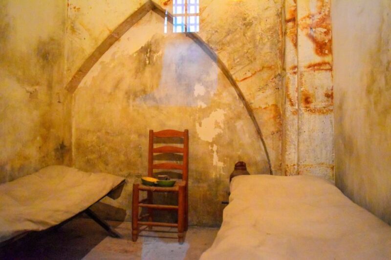 Paris: Conciergerie Ticket with Histopad - Key Points