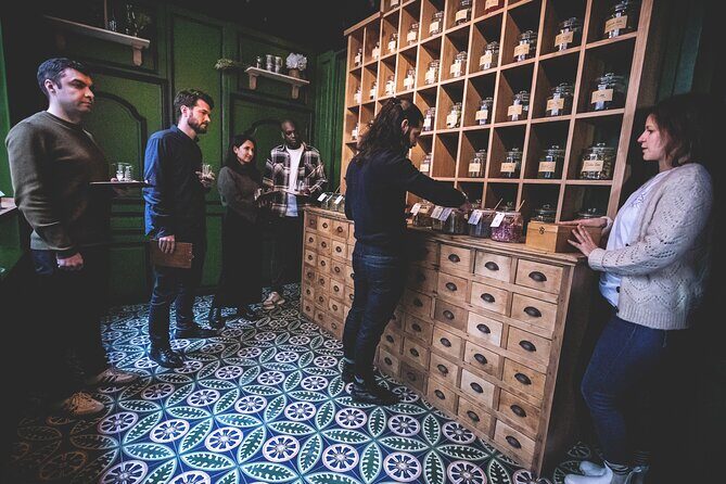 Paris Craft Distillery Make Your Own Gin Workshop - The Sum Up