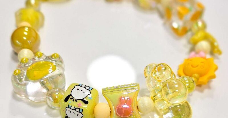 Paris: Create your phone strap, bag or keychain - Key Points