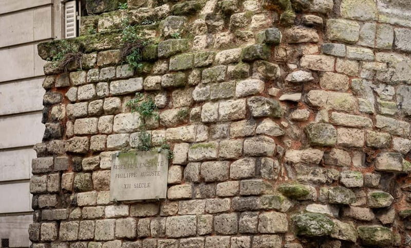 Paris: Creepy Middle Ages Walking Tour - Discover the Hidden Mysteries of Medieval Paris: A Deep Dive into the Creepy Middle Ages Walking Tour