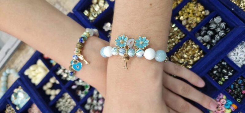 Paris: Custom Souvenir Bracelet Workshop - An Honest Look at a Creative Parisian Experience