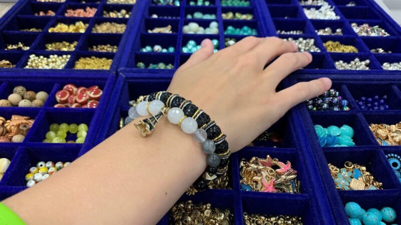 Paris: Custom Souvenir Bracelet Workshop - In-Depth Experience Breakdown
