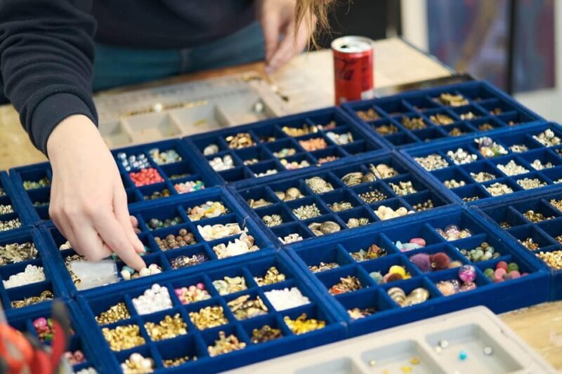 Paris: Custom Souvenir Bracelet Workshop - Who Will Get the Most Out of This Experience?