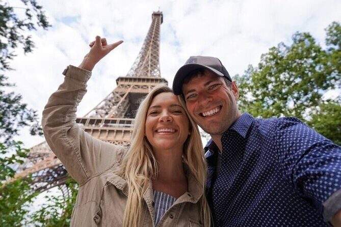 Paris Day Tour with Eiffel Tower, Louvre and Cruise Max 6 People - Lunch and Free Time: Flexibility for Your Taste