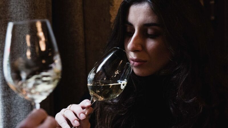 Paris: Dinner with Customized Wine Selection - Who Will Love This Experience?