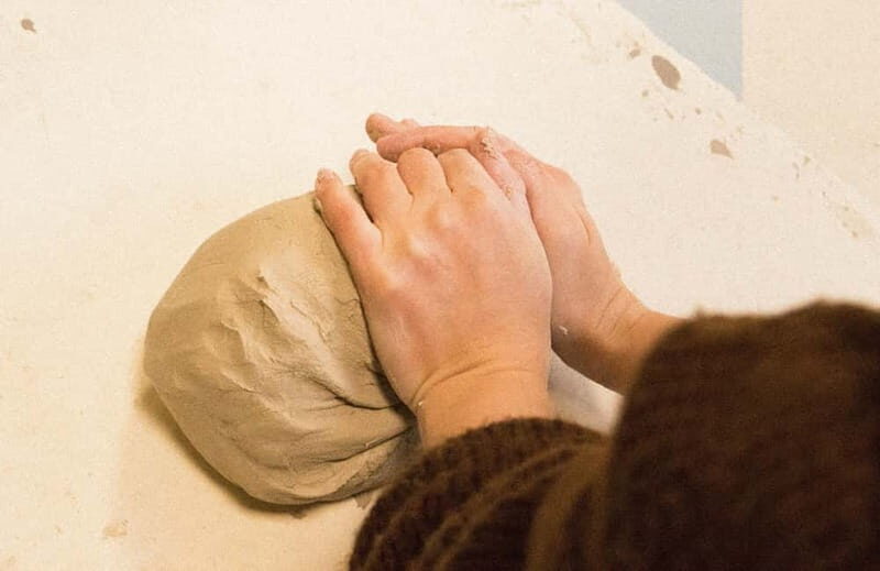 Paris : Discover the potter's wheel with Lucie. - Discover the Pottery Wheel with Lucie in Paris: An Authentic Creative Escape