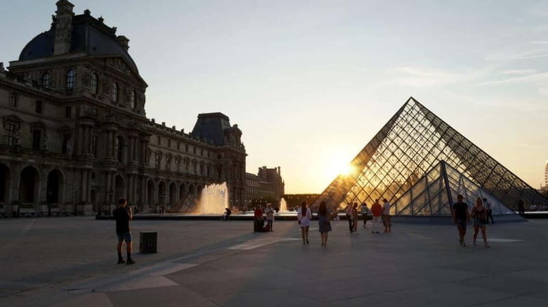 Paris: Eiffel Tower and Seine River Electric Bike Tour - Discover Paris on Two Wheels: The Electric Bike Tour of Eiffel and Seine