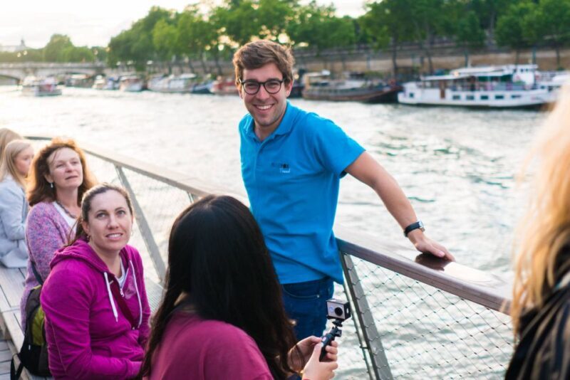 Paris: Evening Bike and Boat Tour - Exploring Paris in a New Light: The Evening Bike and Boat Tour