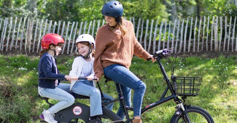 PARIS: Family e-bike longtail renting - The Itinerary and Practical Tips