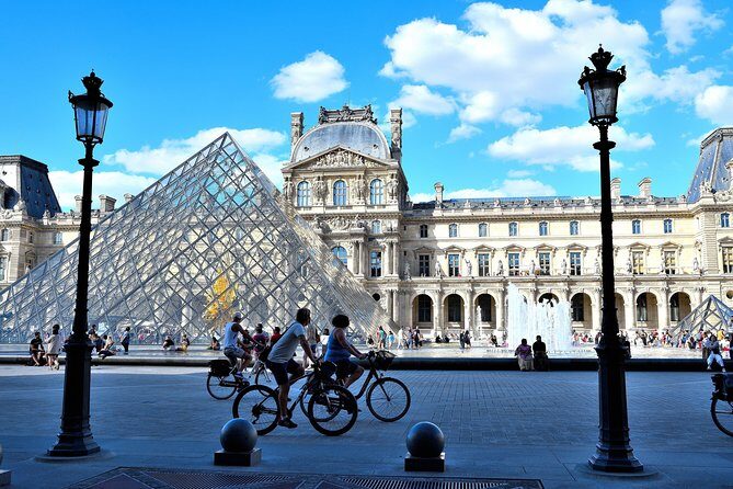 Paris Famous Landmarks PhotoWalks Tour - Who Should Consider This Tour?