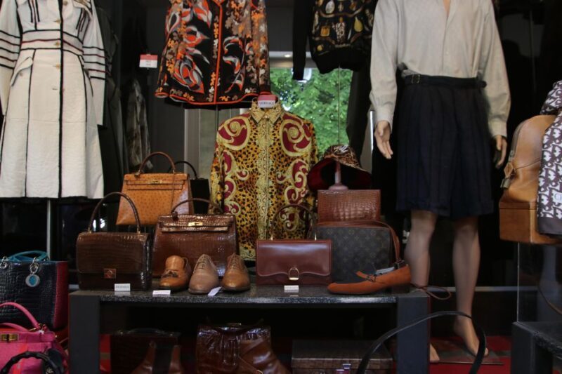 Paris: Fashion History Walking Tour in the Heart of Paris - Itinerary Breakdown