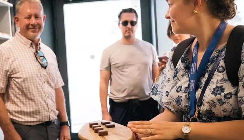 Paris: Food Trail Across the Right and Left Banks - FAQs